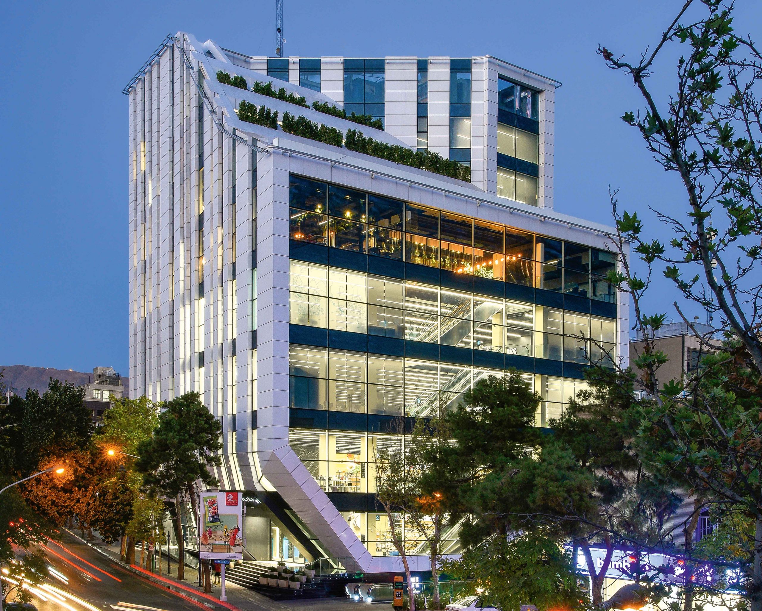 SAM COMMERCIAL CENTER - Alumgostar